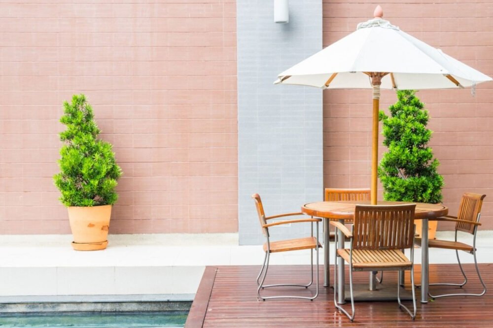 6 Main Tips on How To Choose Outdoor Furniture for Your Home